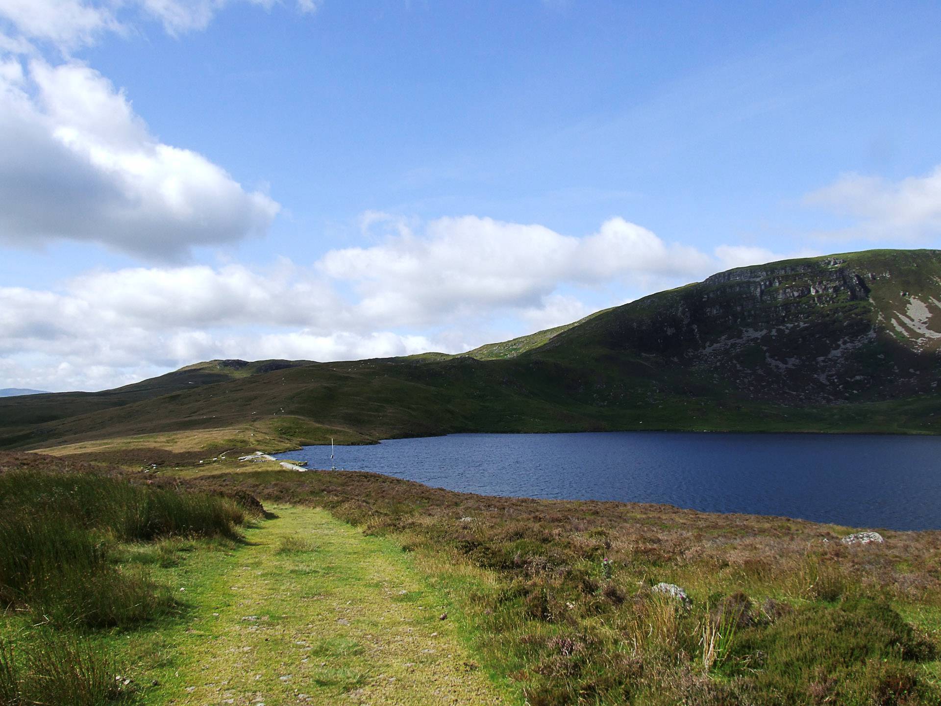 Arenig Fawr and Moel Llyfnant Circular Walk | Mud and Routes