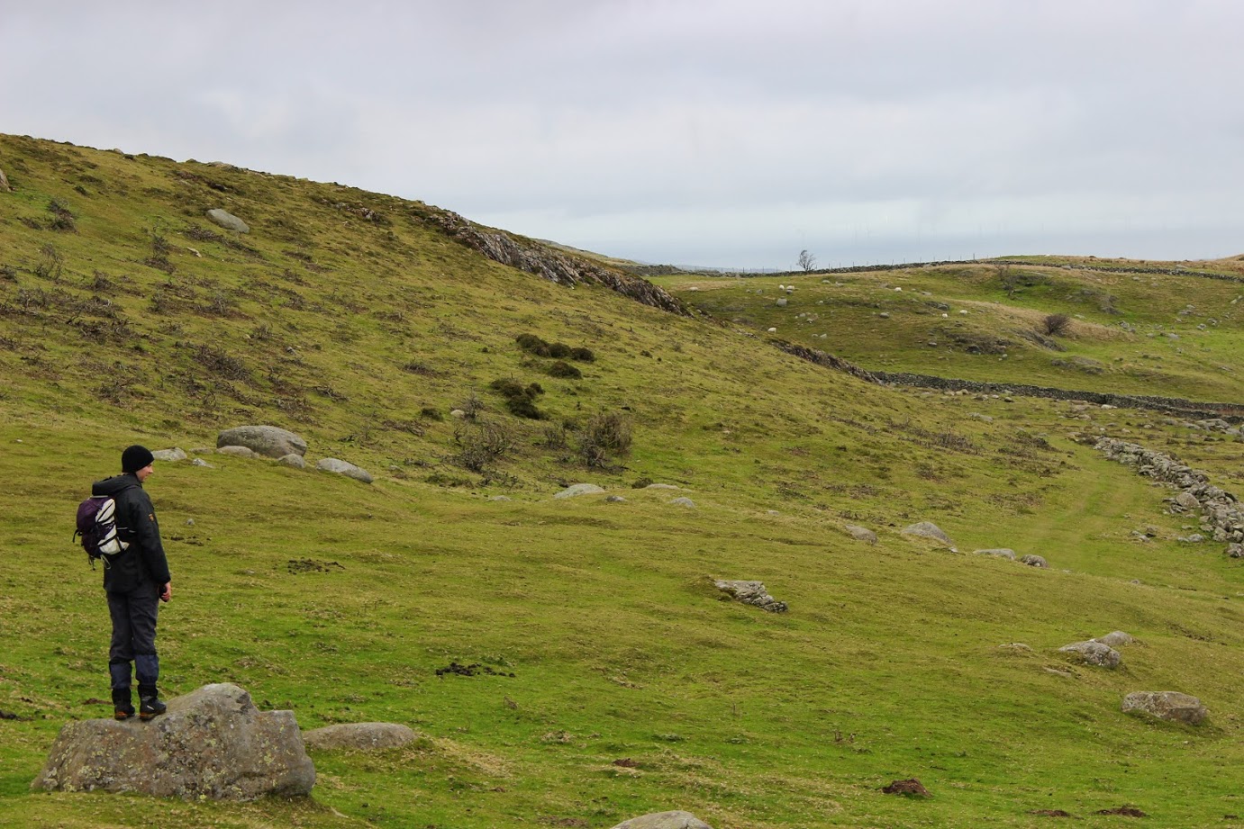 Walk up Tal Y Fan from Bwlch y Ddeufaen and Rowen | Mud and Routes