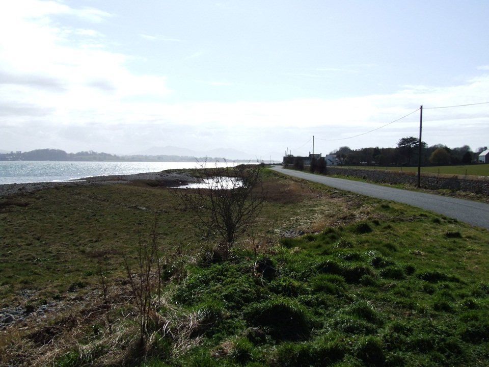 Anglesey Coastal Path Circular Brynsiencyn Walk | Mud and Routes
