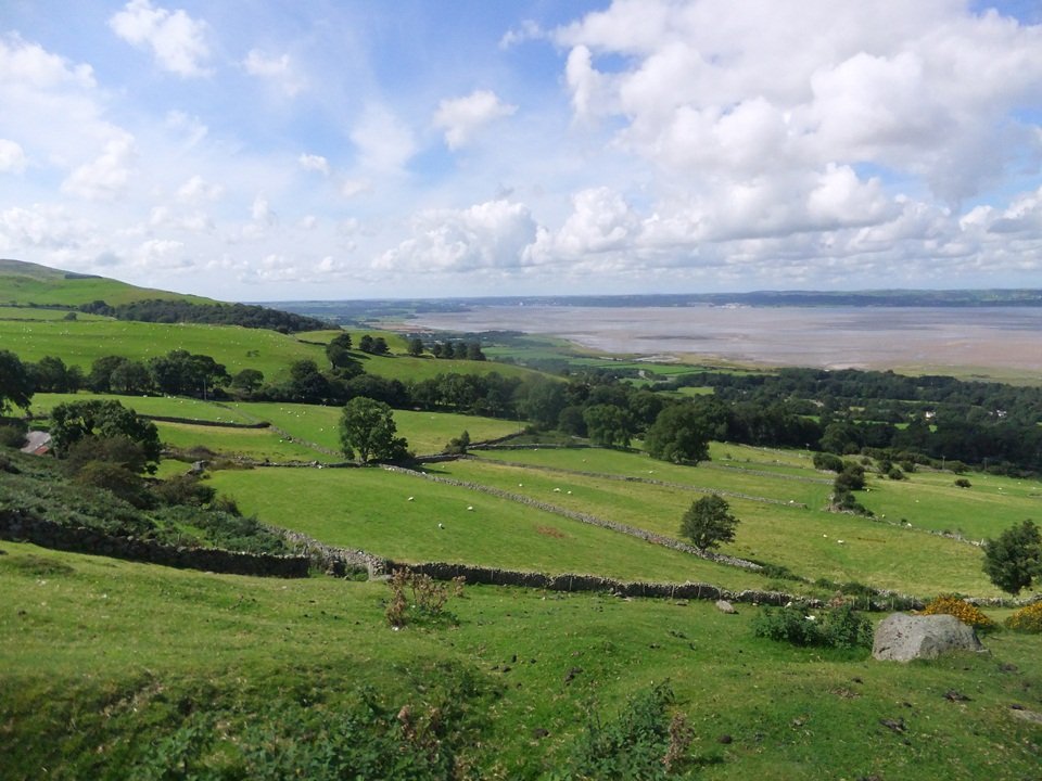 Carnedd Llywelyn and Foel Fras from Llanfairfechan | Mud and Routes