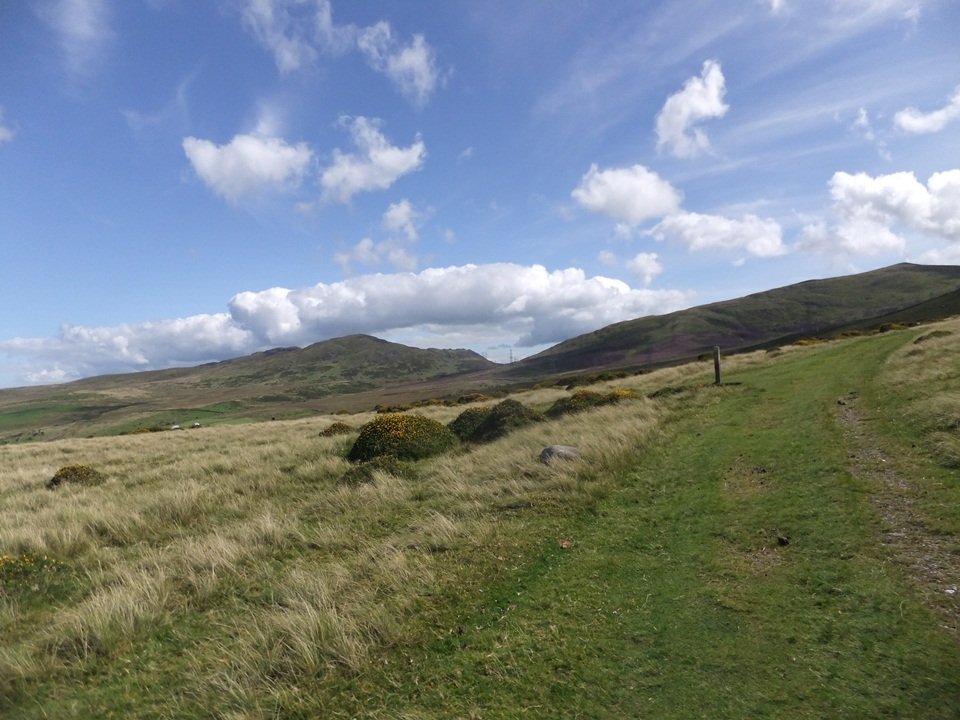 Carnedd Llywelyn and Foel Fras from Llanfairfechan | Mud and Routes
