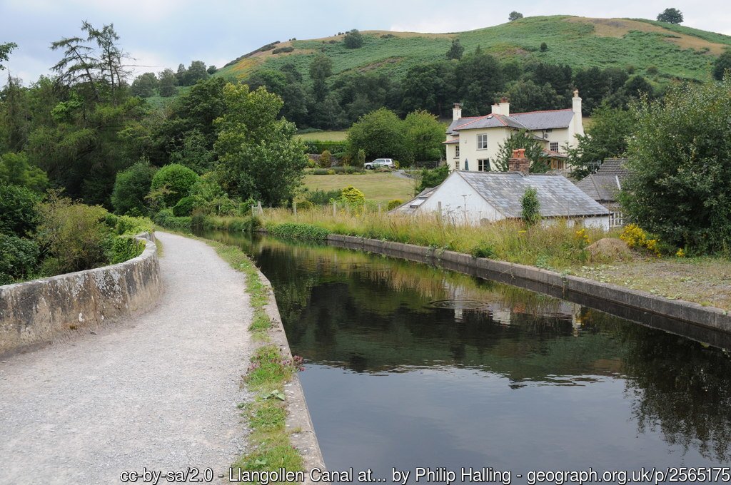 The Dee Valley Way | Mud and Routes
