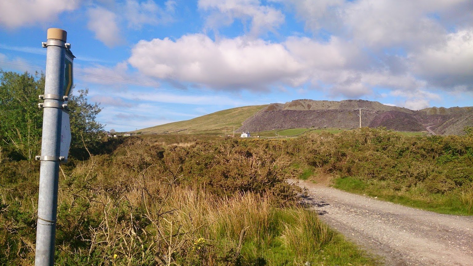 The Bryngwyn Path from Tryfan Junction to Moel Tryfan and Waunfawr ...