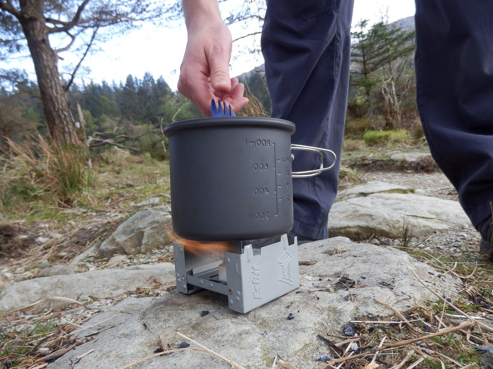 Esbit Pocket Mini Folding Stove Review | Mud and Routes