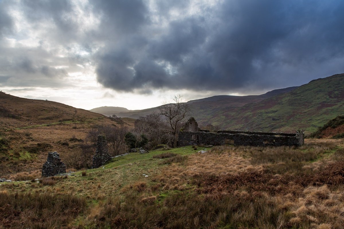 Cwm Trwsgl and the Tramway from Cwm Pennant | Mud and Routes