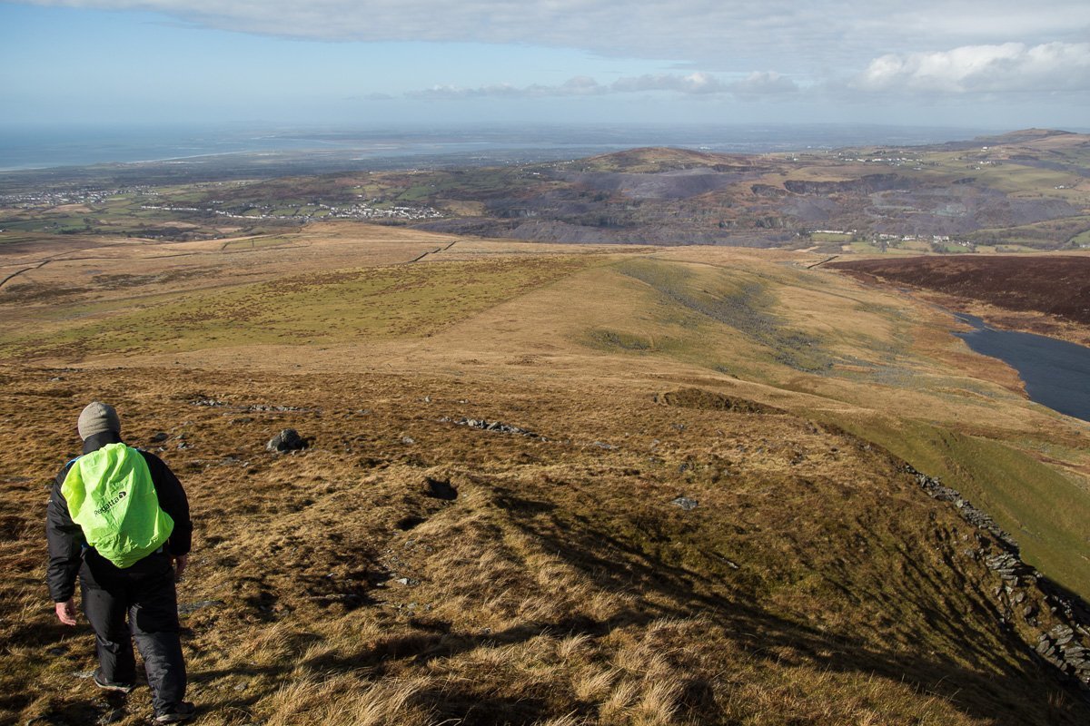 Craig Cwm Silyn - Along The Cliff's Edge | Mud and Routes
