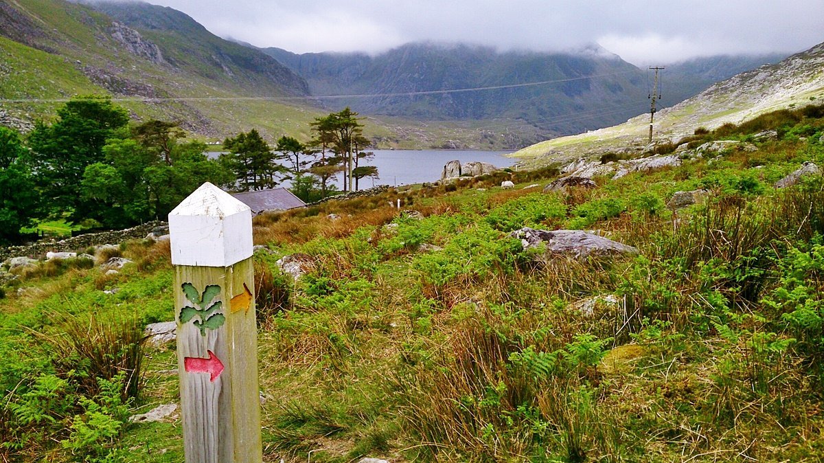 Walk the Carneddau from Ogwen to Aber | Mud and Routes