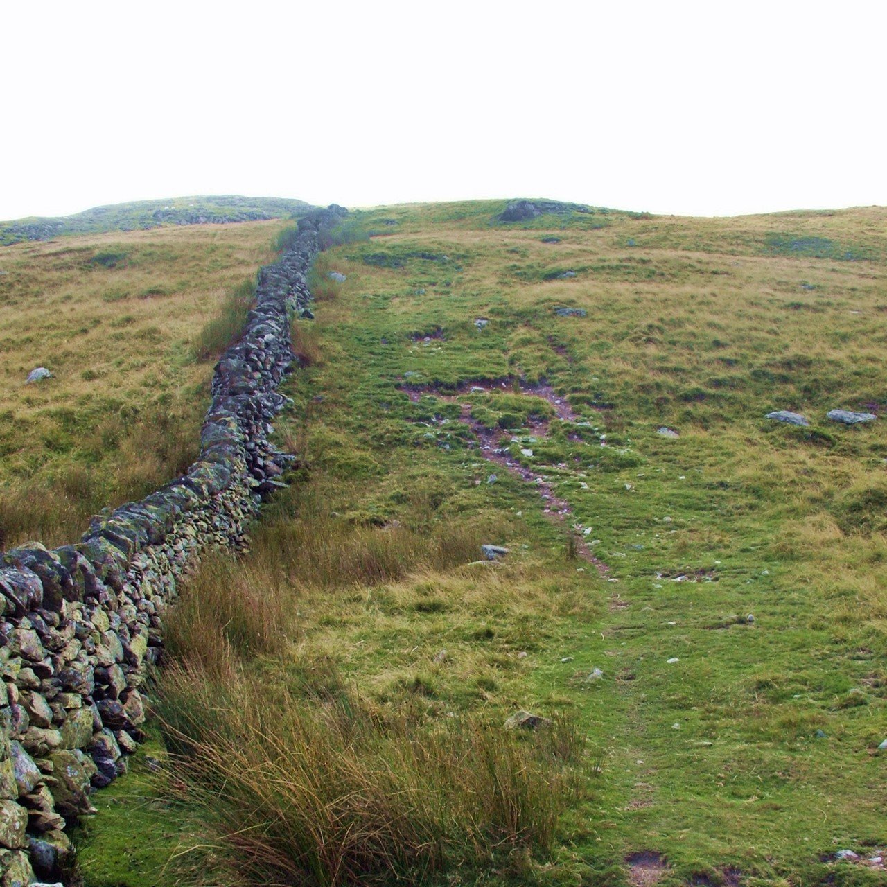 Carneddau and Foel Fras from Rowen Youth Hostel | Mud and Routes