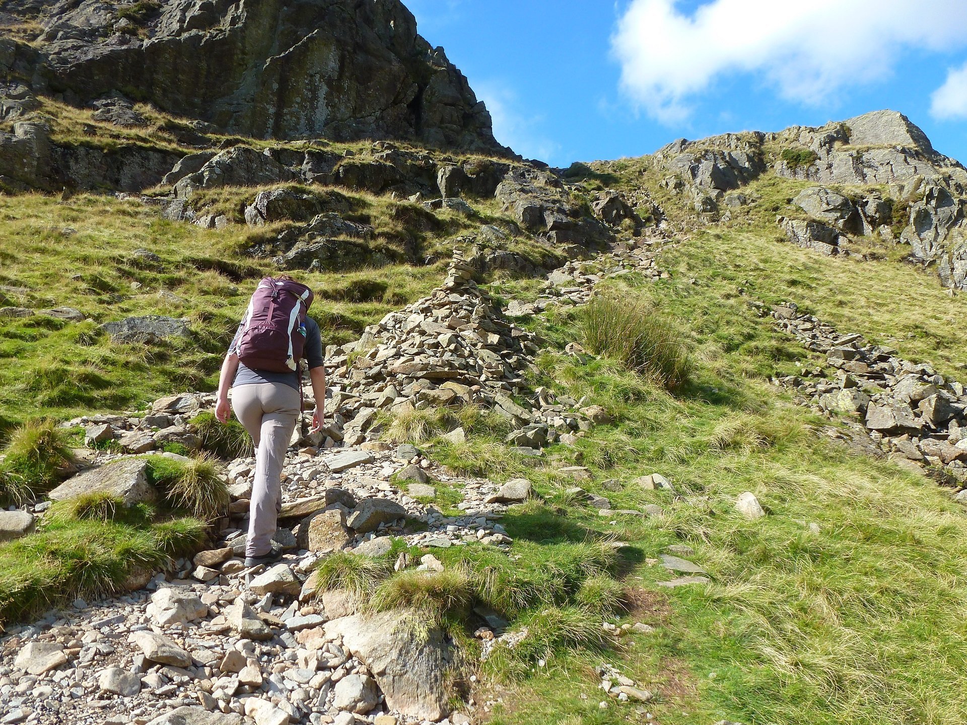 Walk The Langdale Pikes via Jack's Rake | Mud and Routes