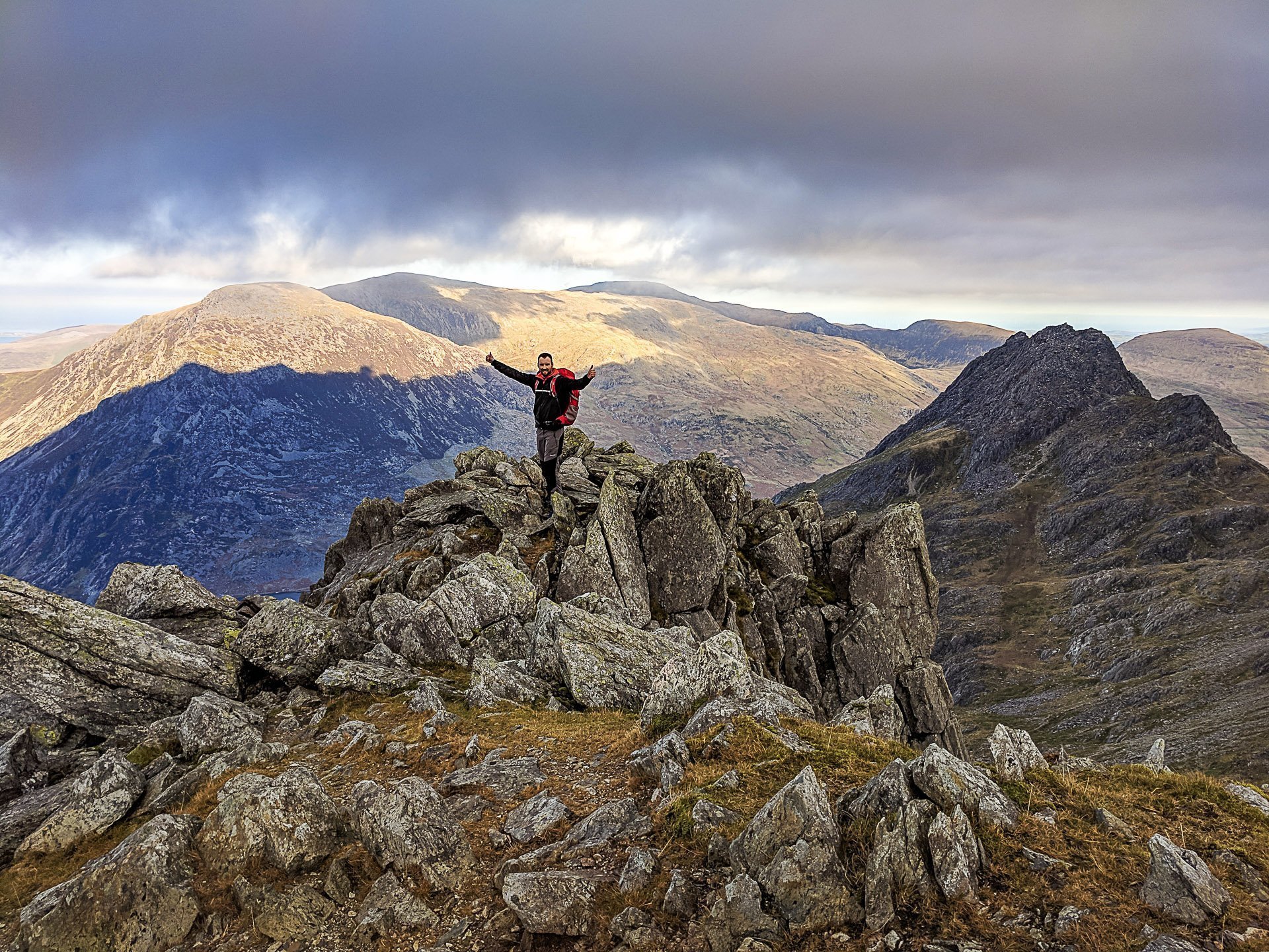 Y Gribin Ridge Scramble up Glyder Fach | Mud and Routes