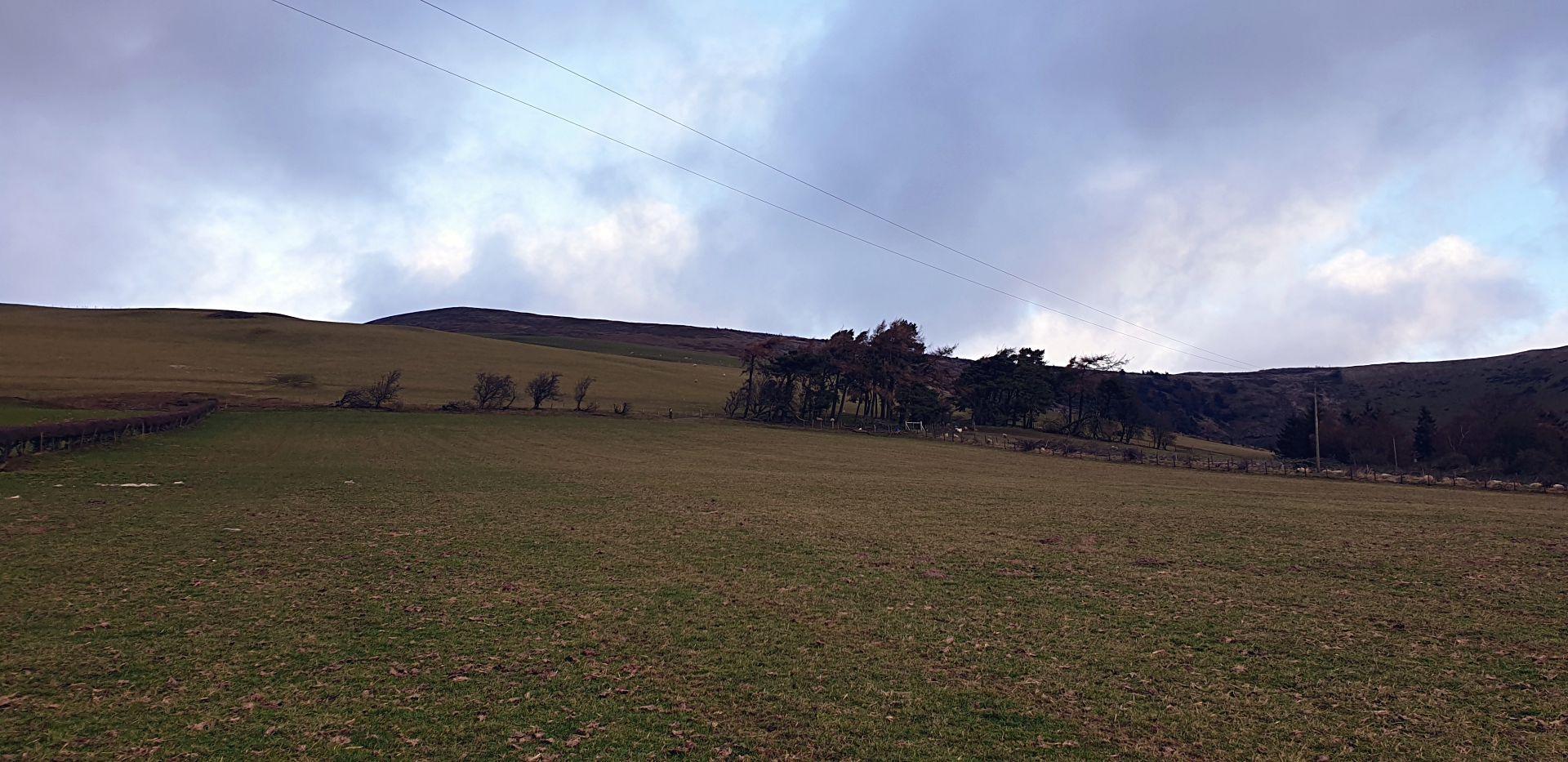 Walk up Cadair Berwyn via Mynydd Tarw Ridge | Mud and Routes