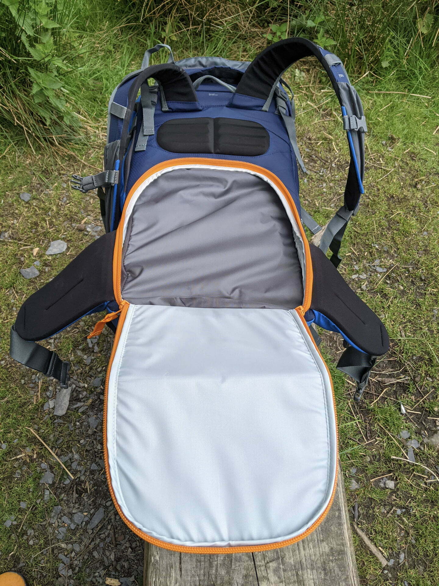 Lowepro Powder Backpack 500 AW Review | Outdoor Gear Reviews | Mud and ...